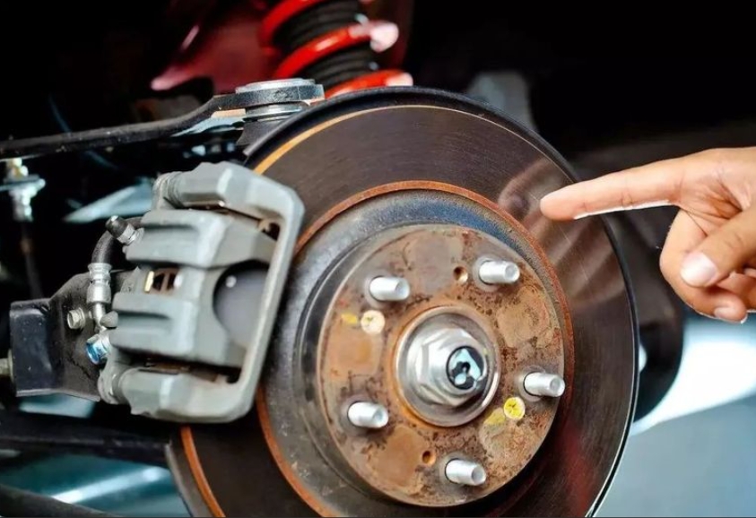 How brake caliper guide pins work - Grand Hardware