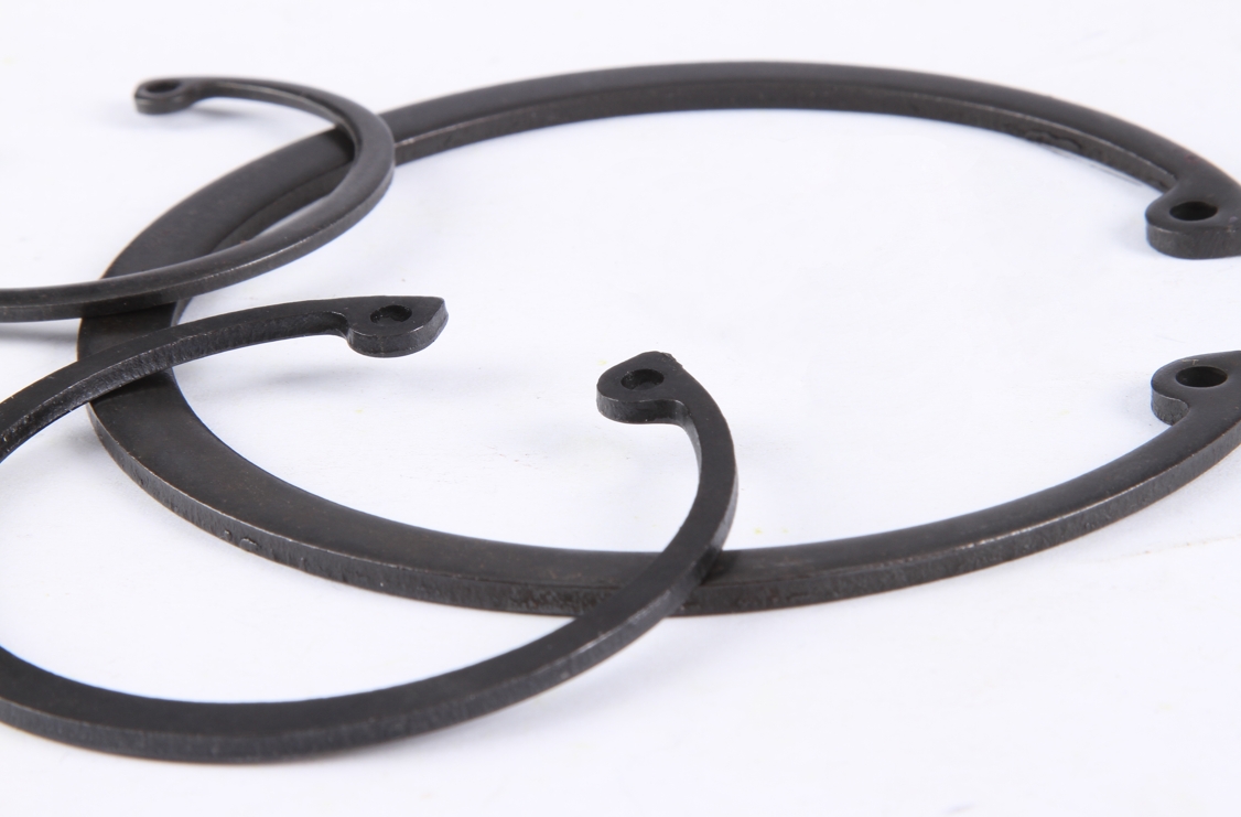 DIN 472 Bore Retaining Rings - Grand Hardware